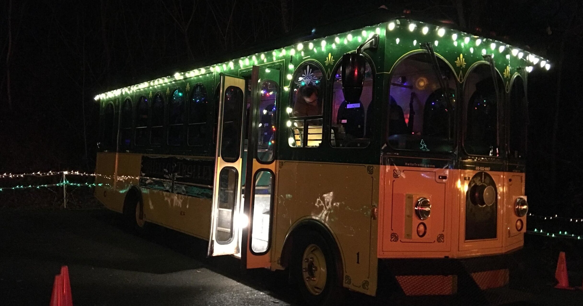 Franklin Holiday Lights Trolley | Hello Trolley TN